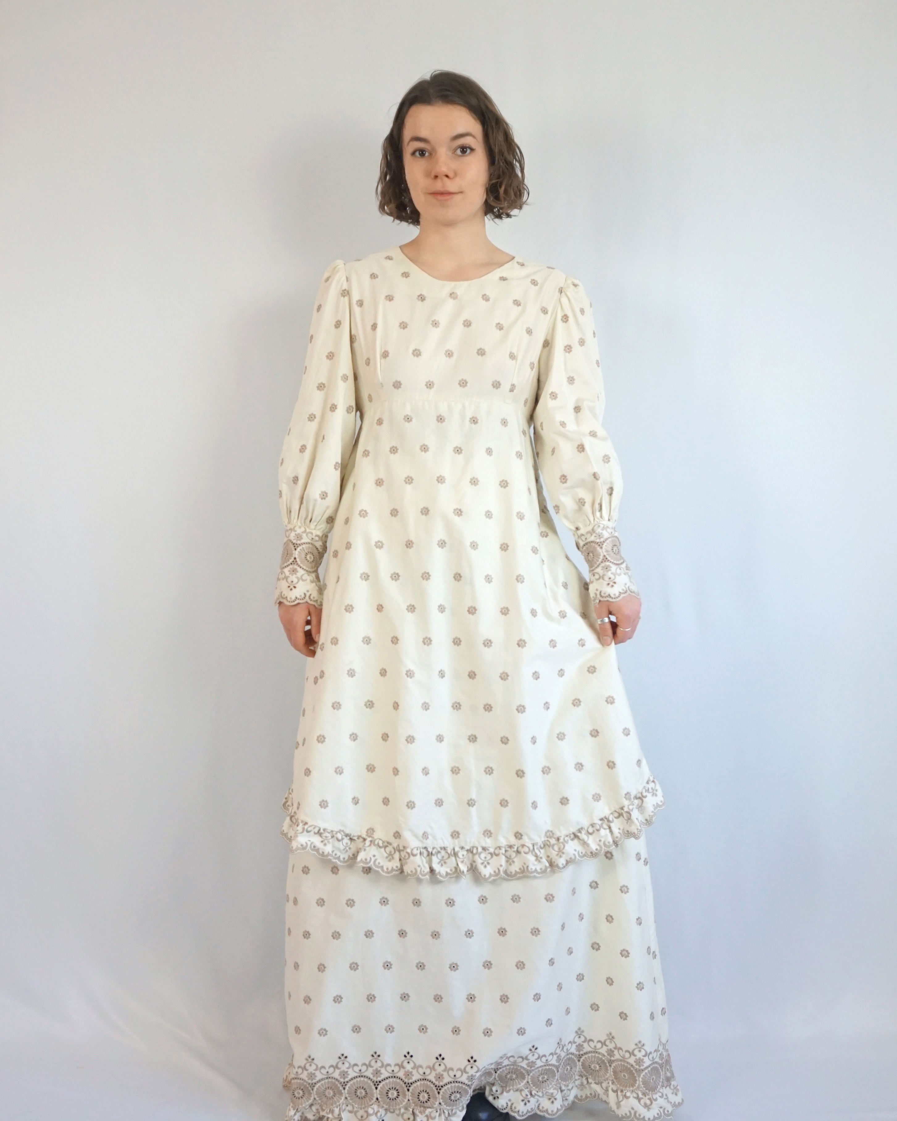 Vintage 70s Floral Embroidered Wedding Dress - S | Reloved Studio