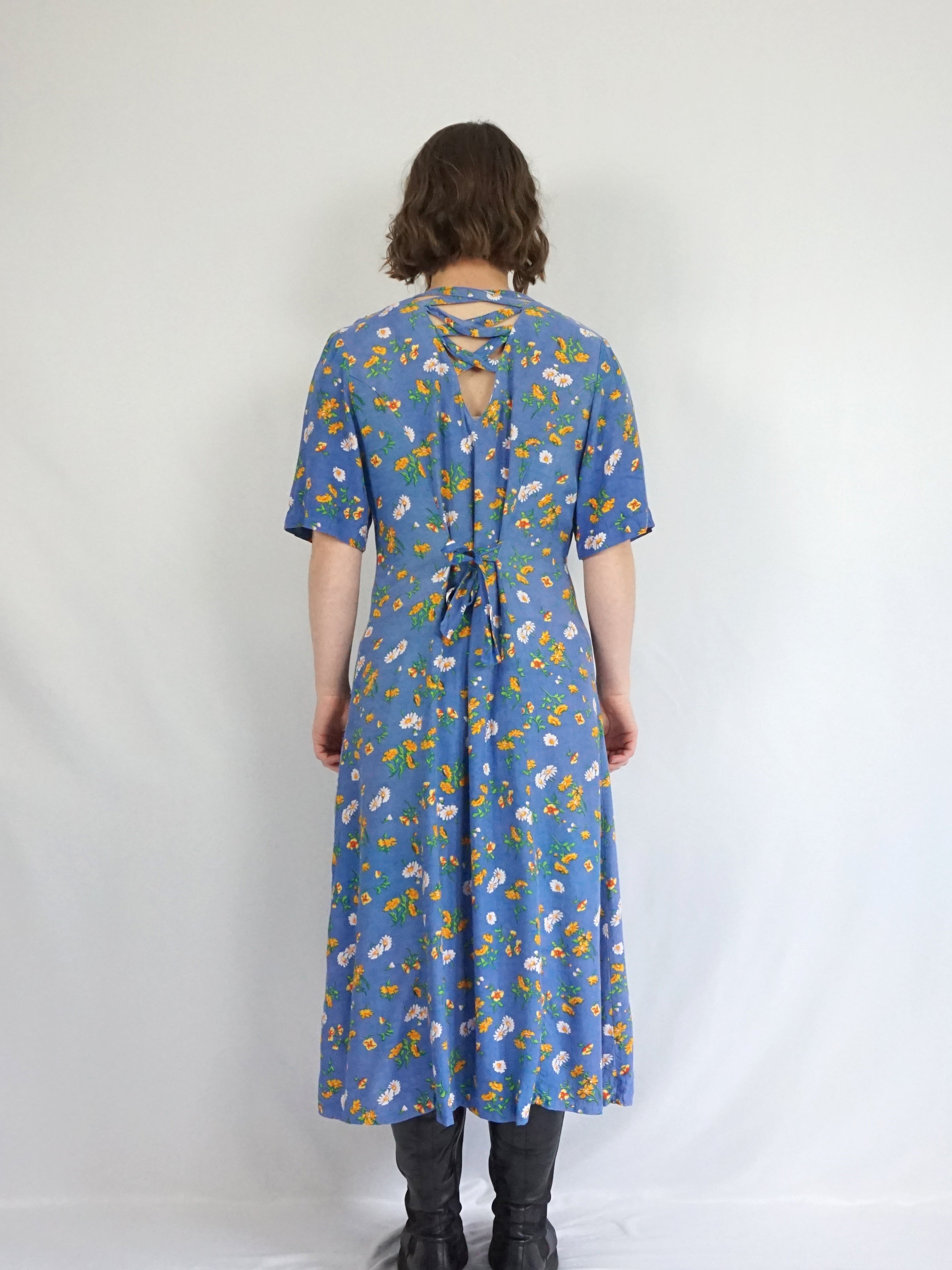Vintage 90s Floral Crossback Casual Dress - L | Reloved Studio