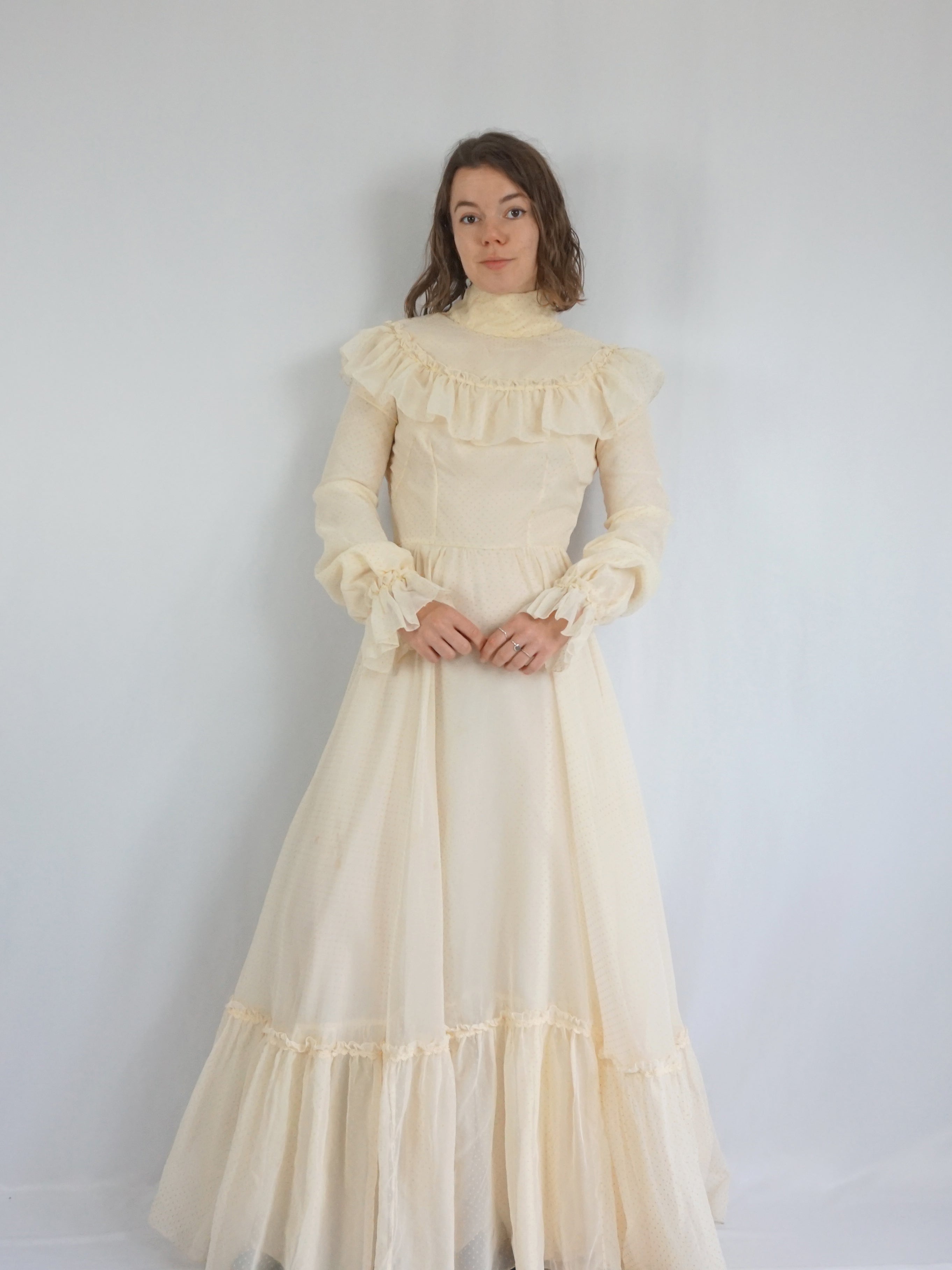 Vintage 70s Ivory Patterned Wedding Dress - S | Reloved Studio